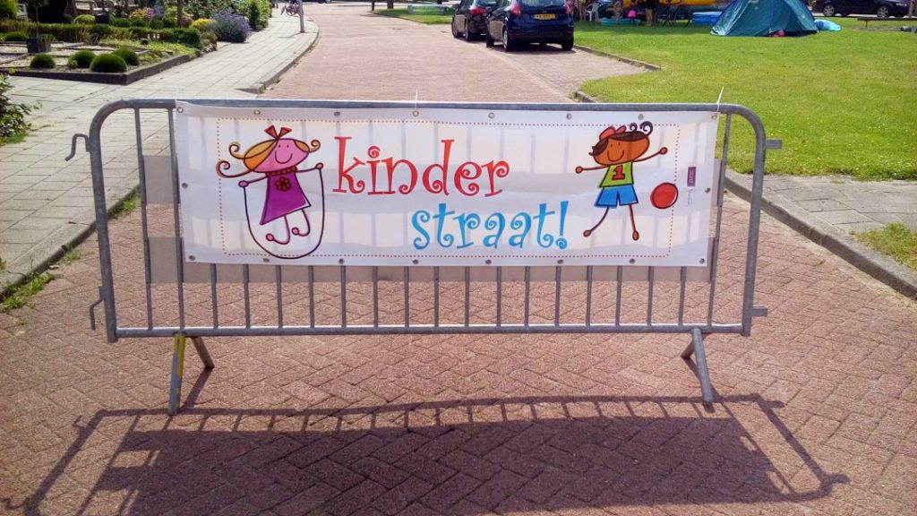 Eerste kindstraat in Genemuiden