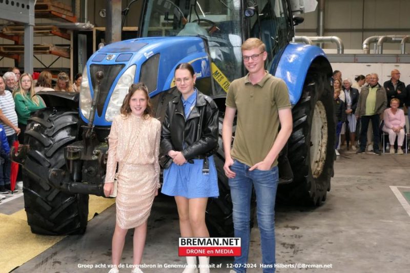 Groep acht van de Levensbron in Genemuiden zwaait af